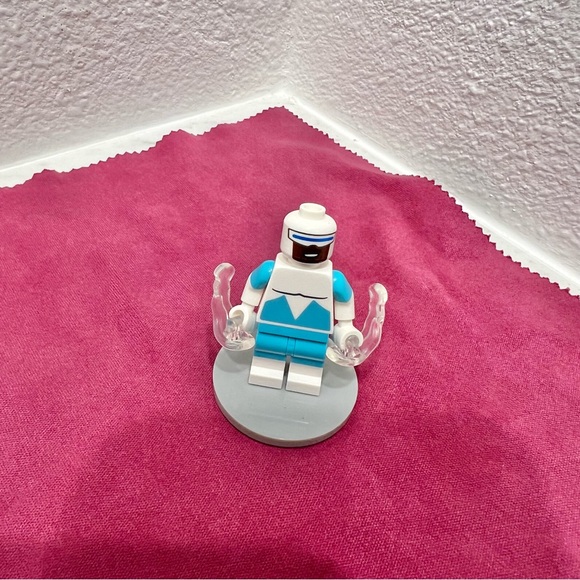 Lego | Toys | Lego Frozone Disney The Incredibles Lego 724 Series 2 ...